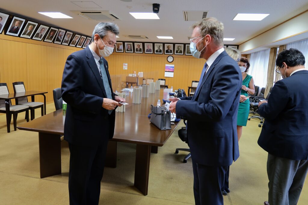 Courtesy Visit to DPRI by Director-General Stephen Quest European ...